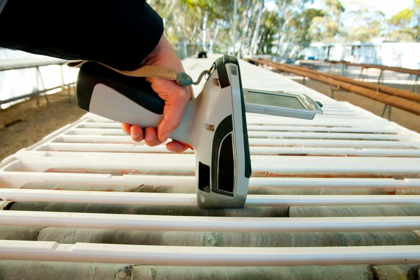 Best Handheld XRF Analyzers: Models for Every Application